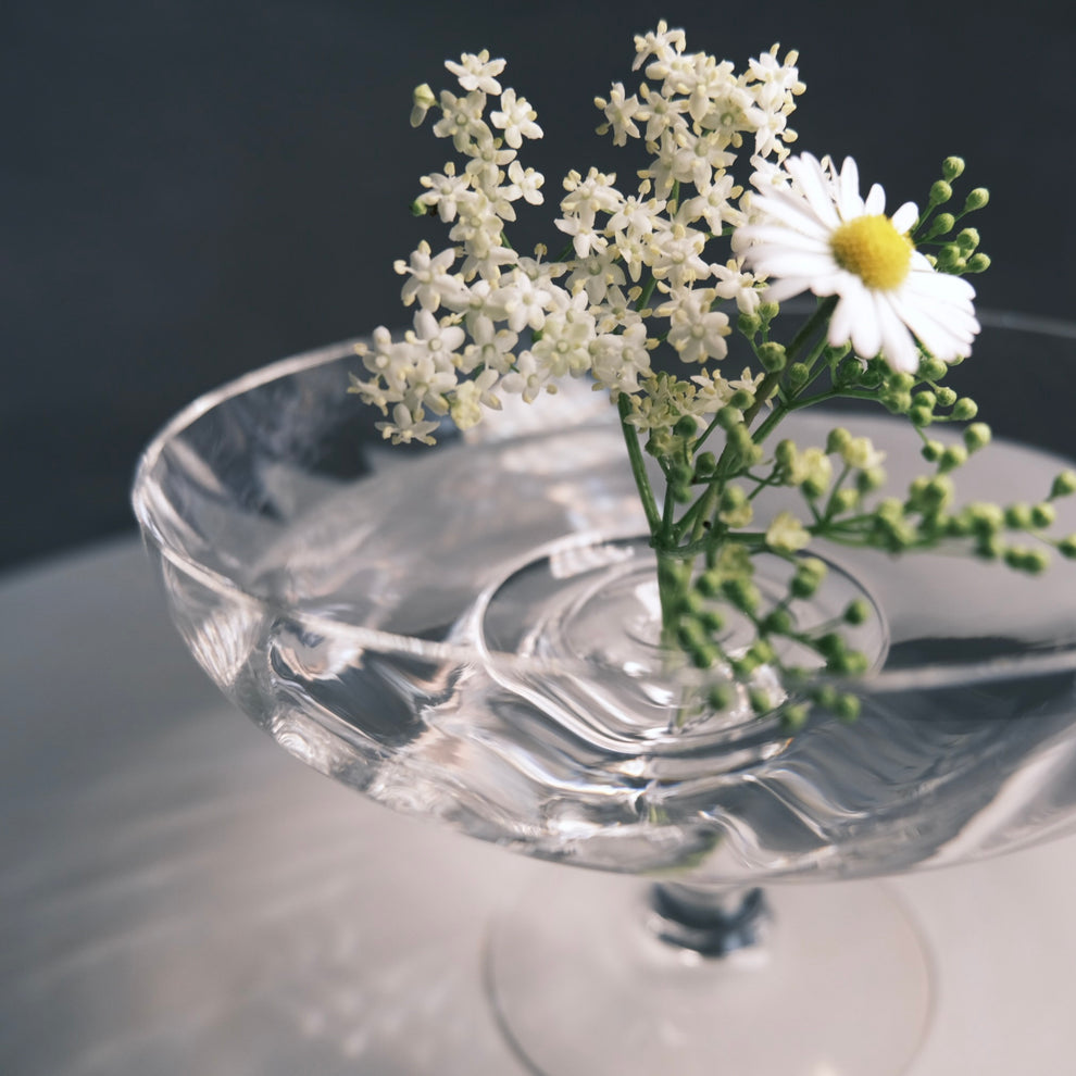 Floating flower vase "Ripple" | 水に浮かぶ一輪挿し – ikomiki